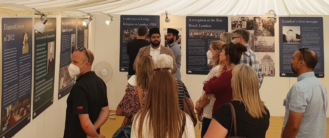Hundreds discover the history of Islam in Britain and the Ahmadiyya ...