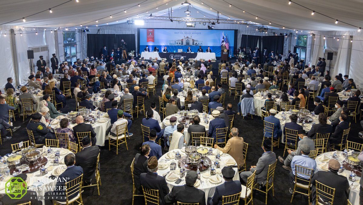 As it ‘teeters on the brink of disaster’, Hazrat Khalifatul Masih V ...