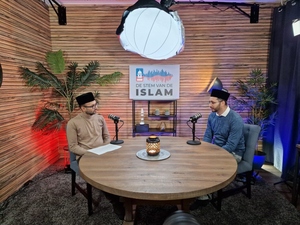 ‘De Stem van de Islam Light FM’: Jamaat the Netherlands launch new 24/7 ...