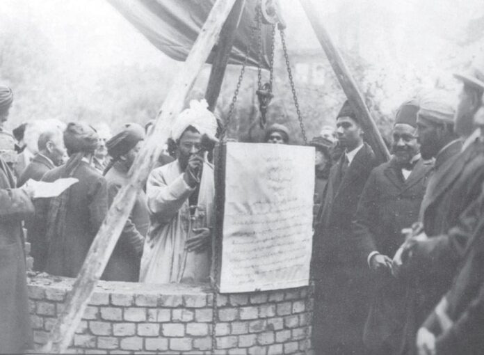 ‘East and West’: Hazrat Musleh-e-Maud’s words spread through ‘the jewel ...