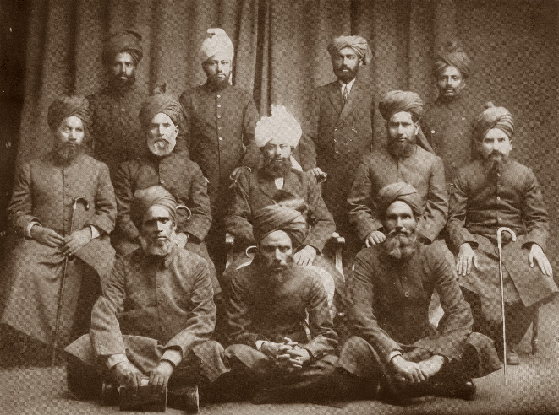 ‘Jesus Christ and his twelve disciples’: Dr Hashmatullah Khan’s ...